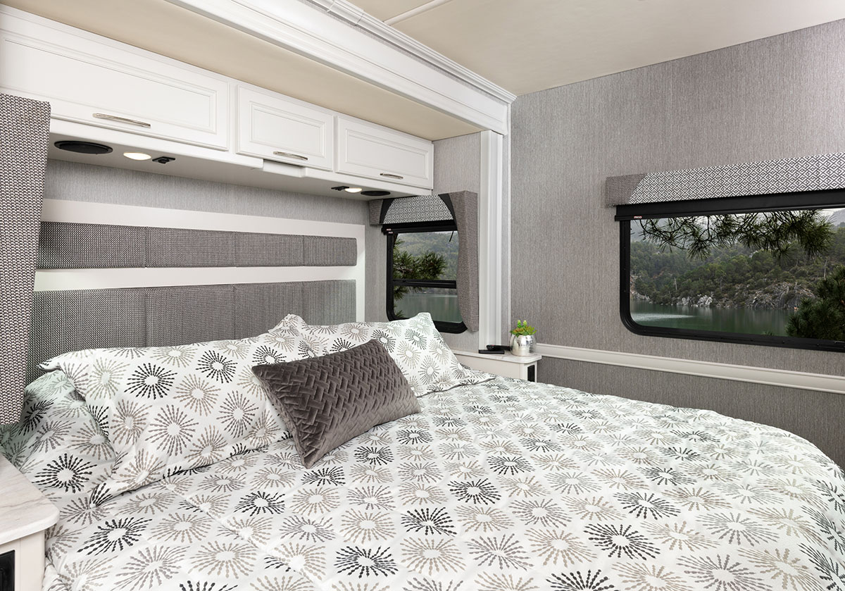 Bounder - Greatest Selling Class A Gas RV of All Time - Fleetwood RV