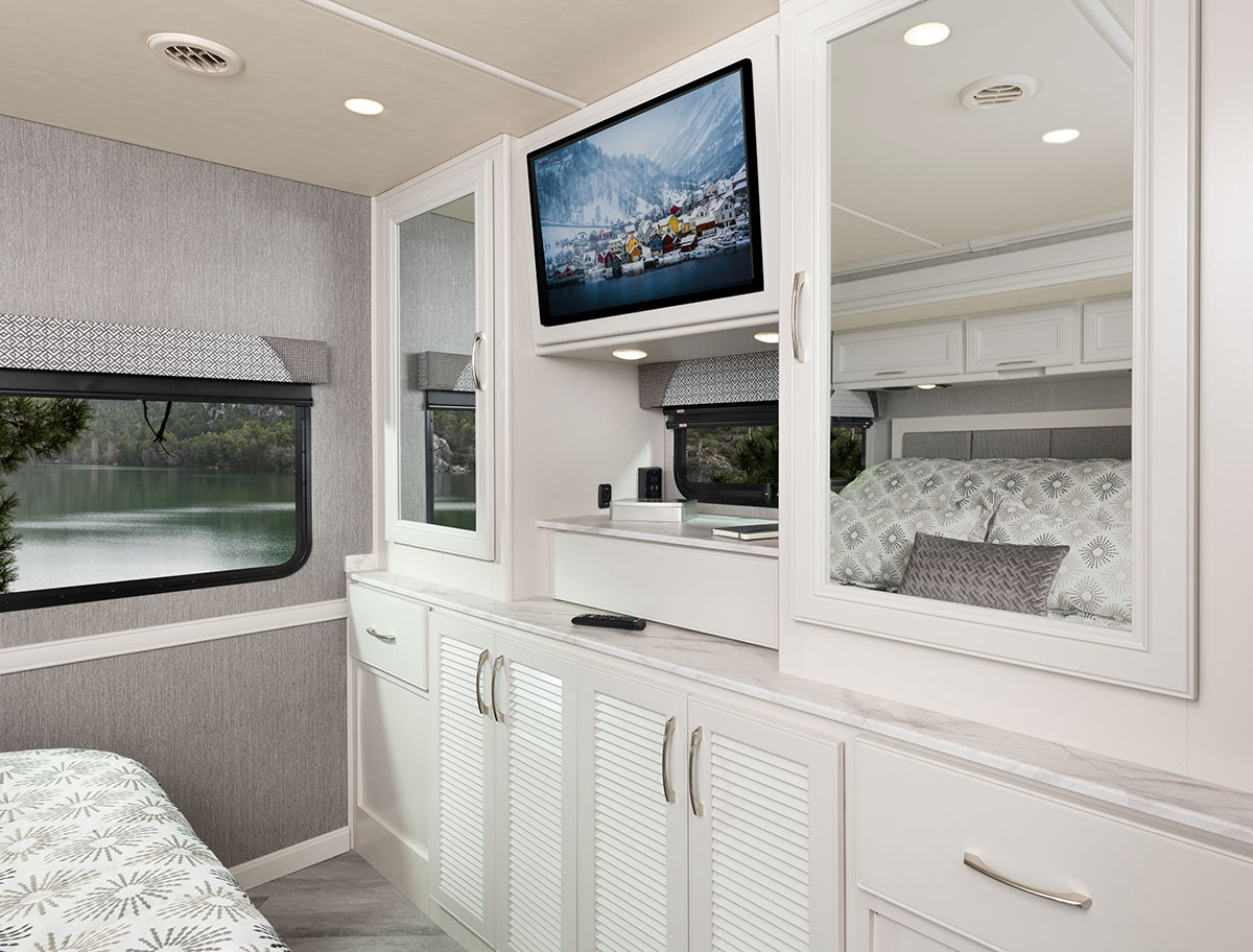 Bounder - Greatest Selling Class A Gas RV of All Time - Fleetwood RV