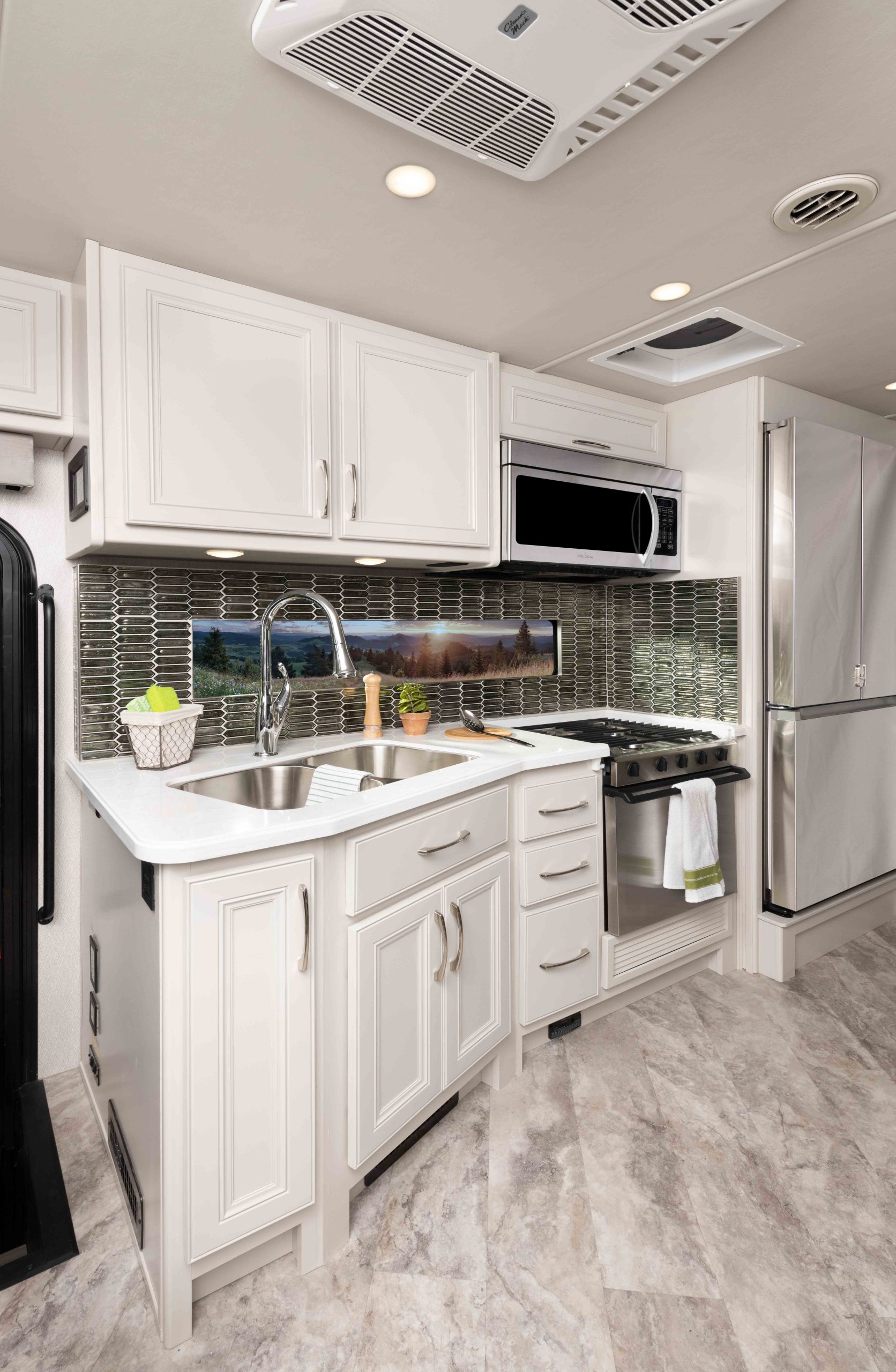 2023 Bounder - Greatest Selling Class A Gas RV - Fleetwood RV