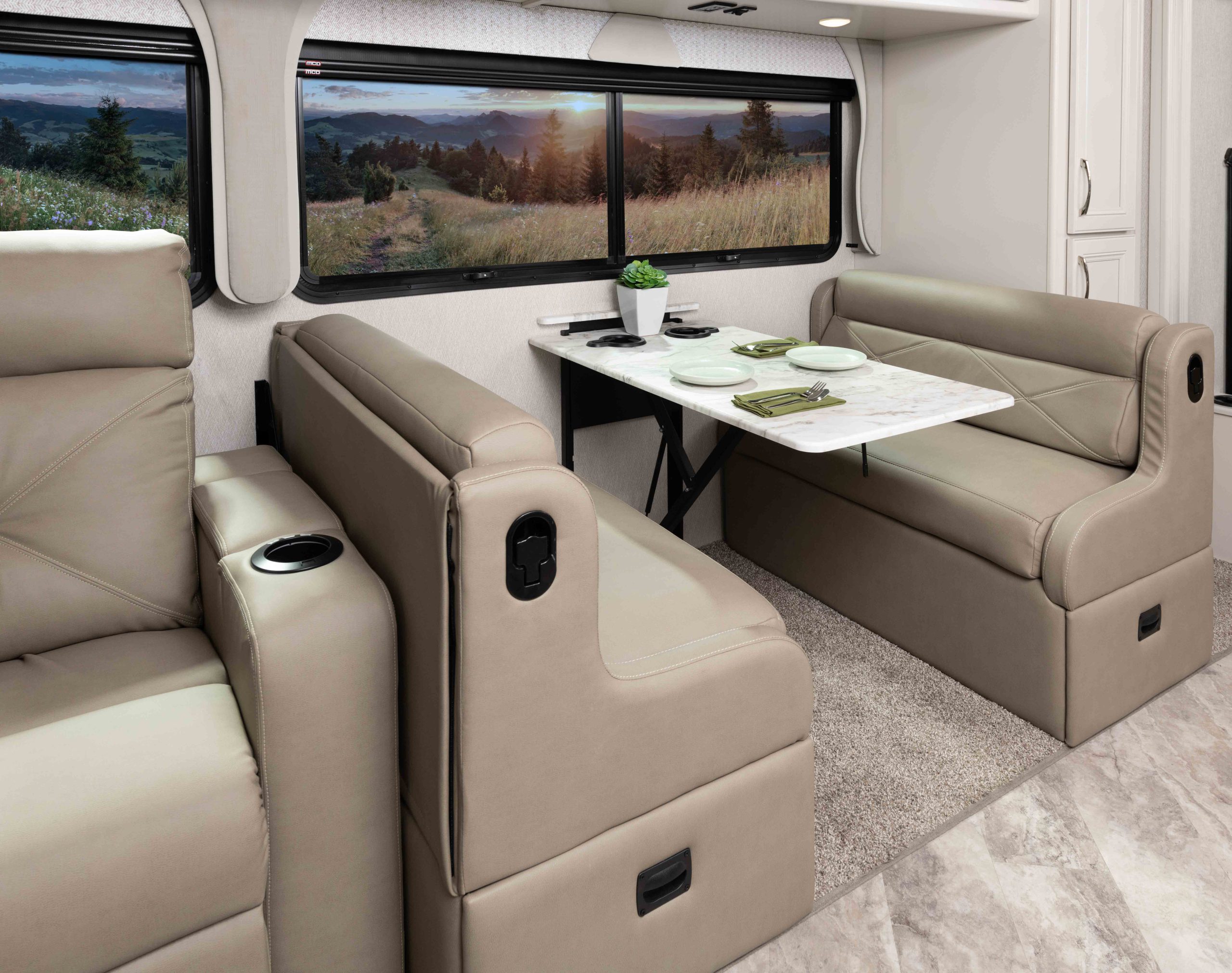 2023 Bounder - Greatest Selling Class A Gas RV - Fleetwood RV