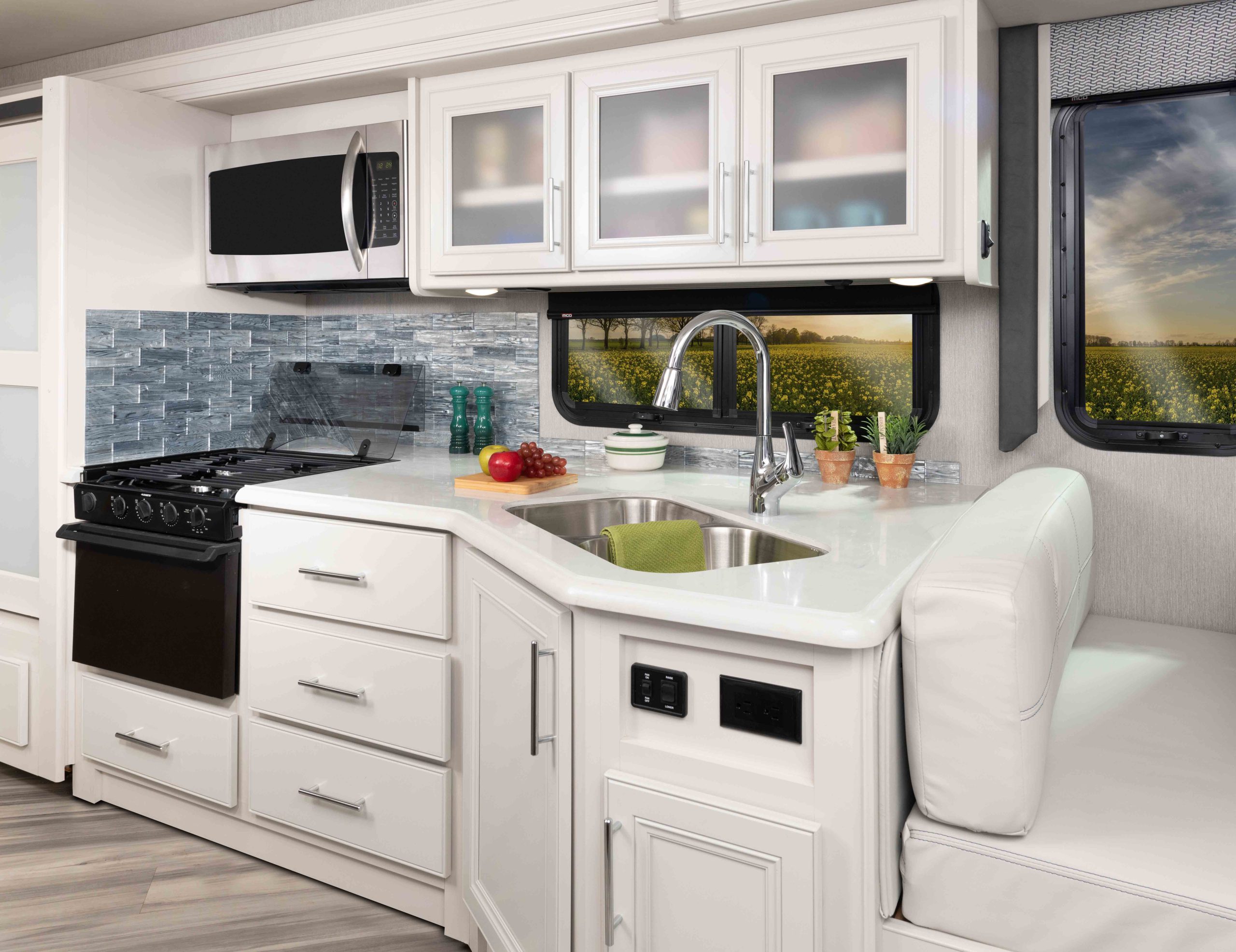 2023 Flex - All New Bigger & Better Class A Gas RV - Fleetwood RV